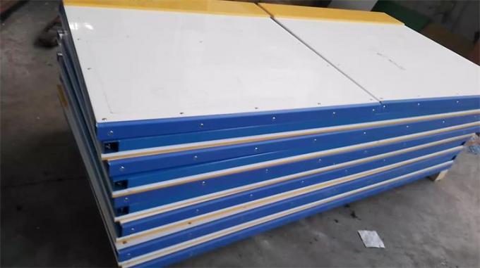High Density Polyethylene Ice Rink Railing Barrier Dasher Board HDPE Fence