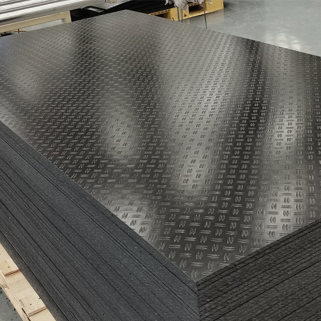 Black HDPE Temporary Roadways Ground Cover Road Mats For Heavy Duty ...